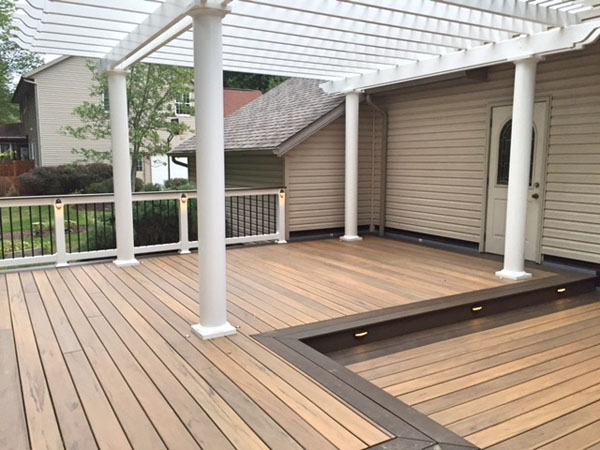 Stellar Construction, LTD. - Photo Galleries - Vinyl and Composite Decks